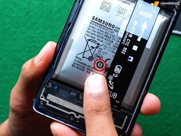 Thay pin Samsung bao nhiêu tiền? Nên thay ở đâu uy tín?